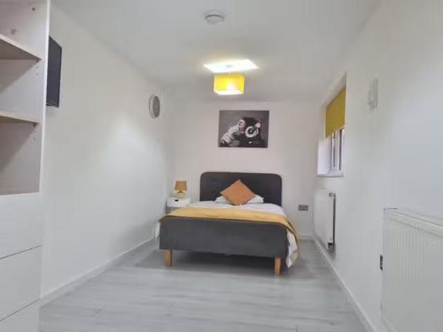 1 bedroom house share for rent in Room 6, Aster Way, CB4