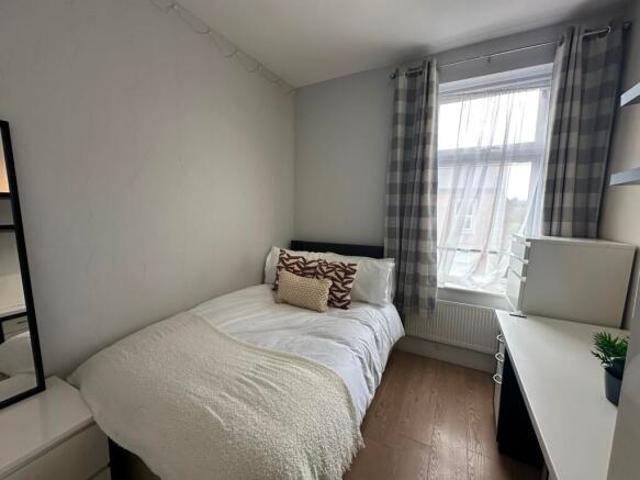 1 bedroom house share for rent in Room 6, Wilson Street, DE1