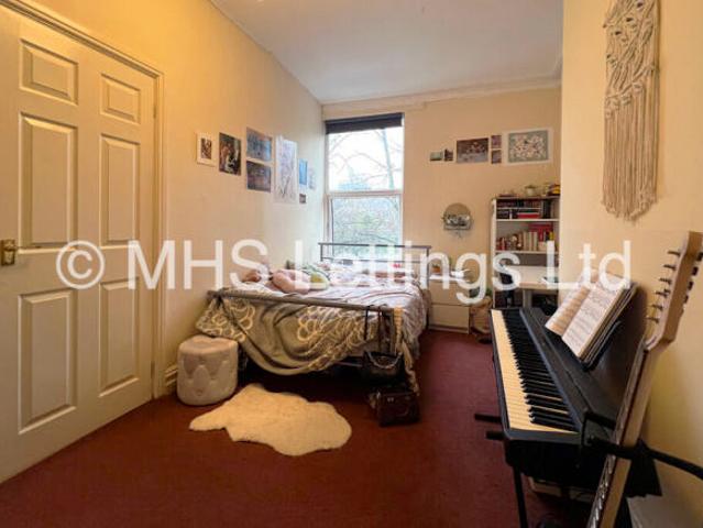 1 bedroom house share for rent in Room 6, 16 Hanover Square, Leeds, LS3 1AP, LS3