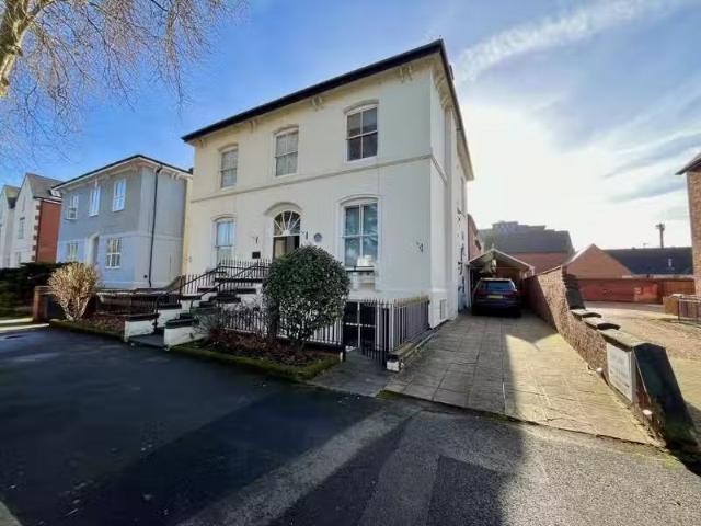 1 bedroom house share for rent in Room 10 Avenue Road, Leaming.