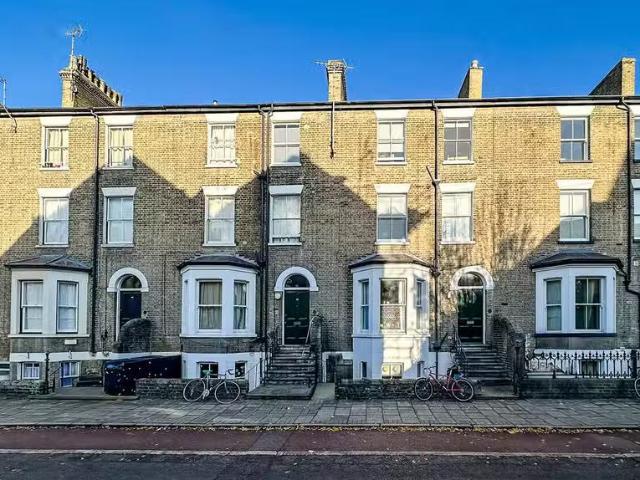 1 bedroom house share for rent in Room 10, Bateman Street, Cam.