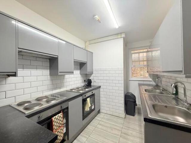 1 bedroom house share for rent in Room 14, W5