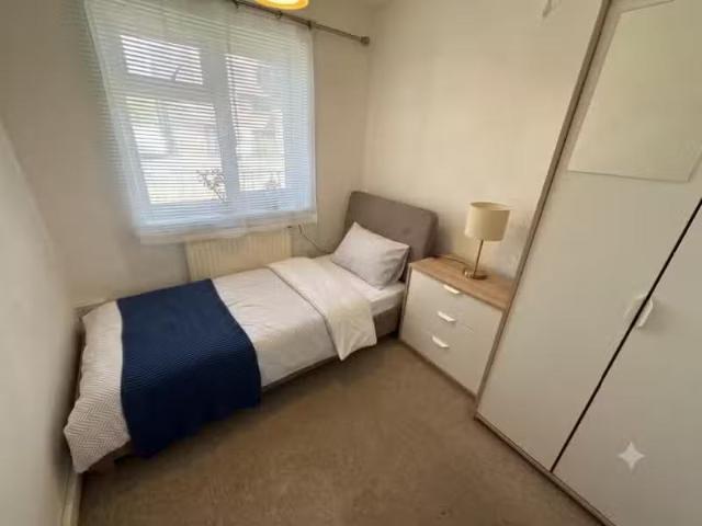 1 bedroom house share for rent in Room 1, Norton Court, Milton.