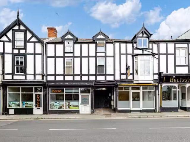 1 bedroom house share for rent in Room 1, 25 Christleton Road.