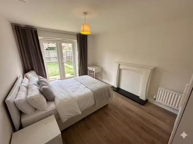 1 bedroom house share for rent in Room 2, Blue Lion Close, Fen.