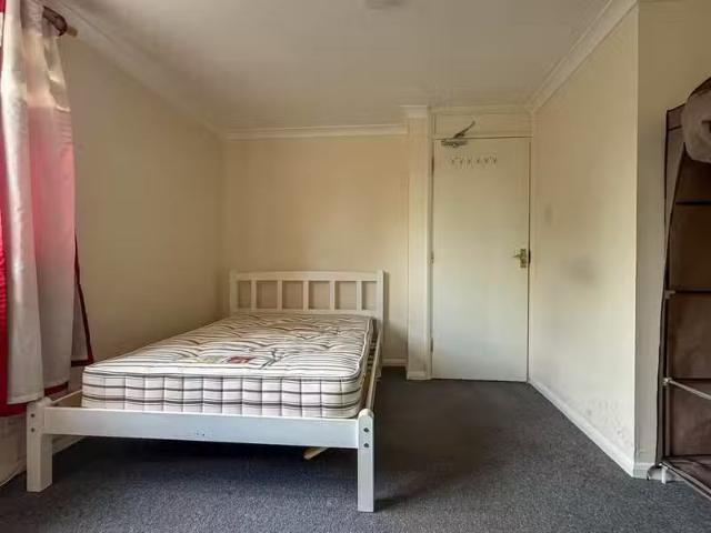 1 bedroom house share for rent in Room 2, St. Marys Square, CB8