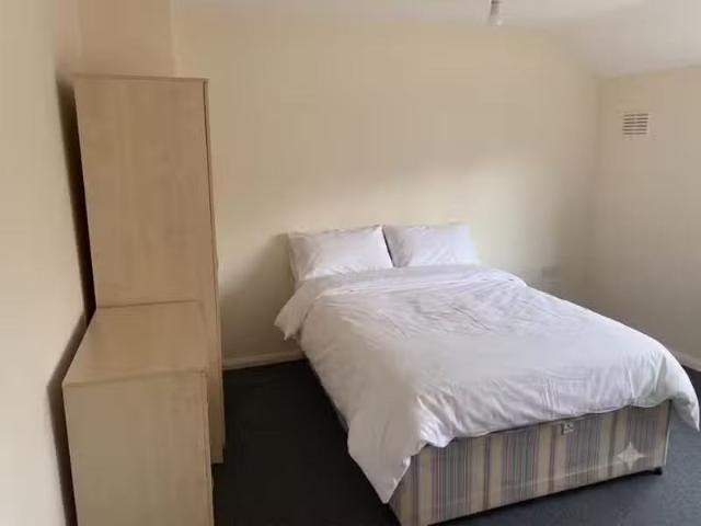 1 bedroom house share for rent in Room 2, Spalding Way, CB1