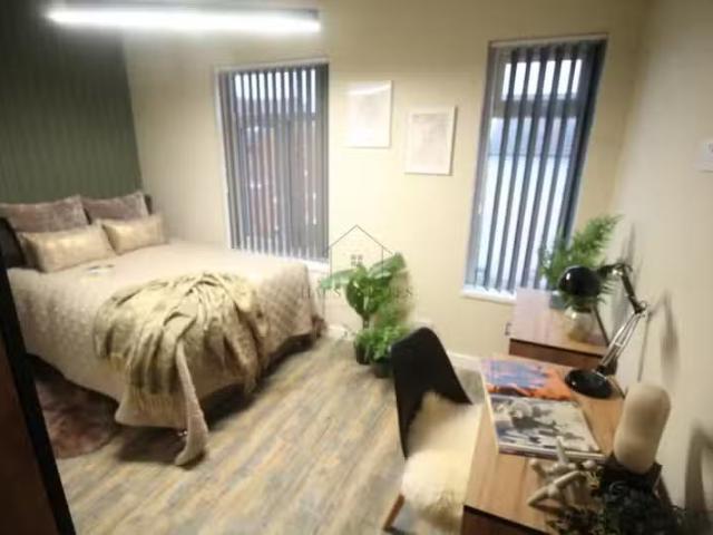1 bedroom house share for rent in Room 2, 17 Terry Road, Coven.