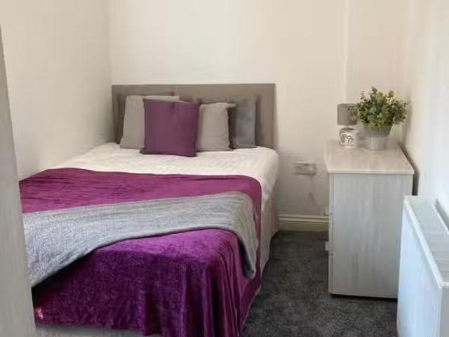 1 bedroom house share for rent in Room 3, Wistaston Road, Crew.