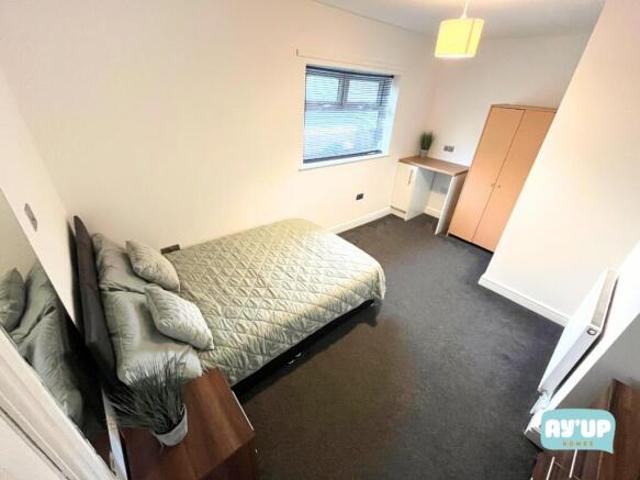 1 bedroom house share for rent in Room 3, 14 Chelmsford Drive DN2 4JN, DN2