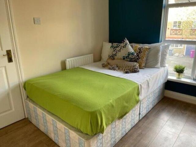 1 bedroom house share for rent in Room 3, 29 Barnsdale Avenue, E14