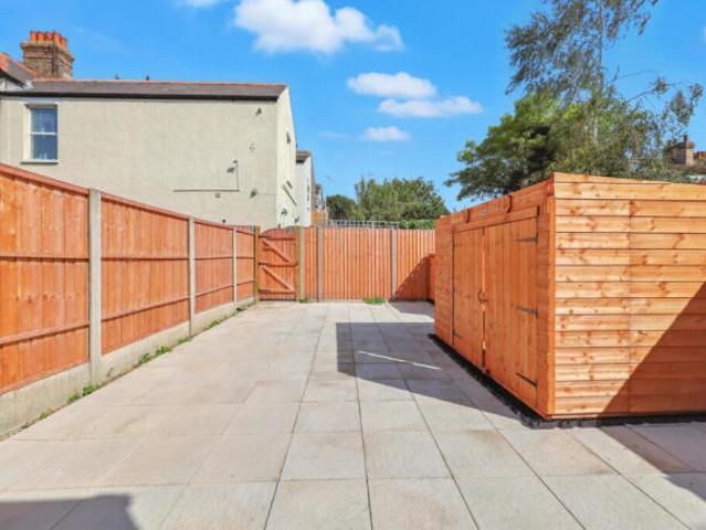 1 bedroom house share for rent in Woodgrange Drive, Southend on Sea, SS1