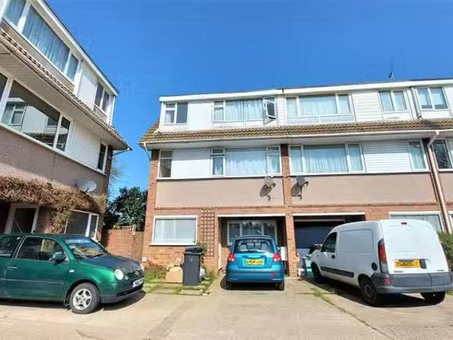 1 bedroom house share for rent in Room, St Fabians Drive, Chel.