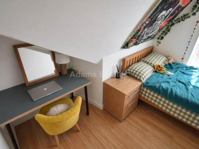 1 bedroom house share for rent in Radstock Road, Reading, RG1