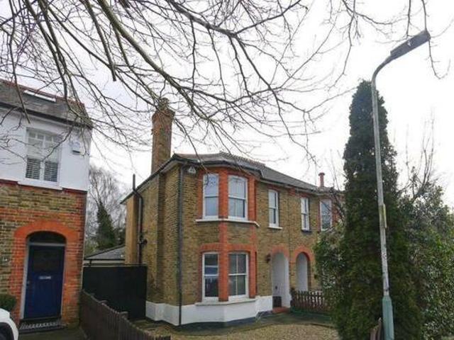 1 bedroom house share for rent in Reginald Road Northwood HA6