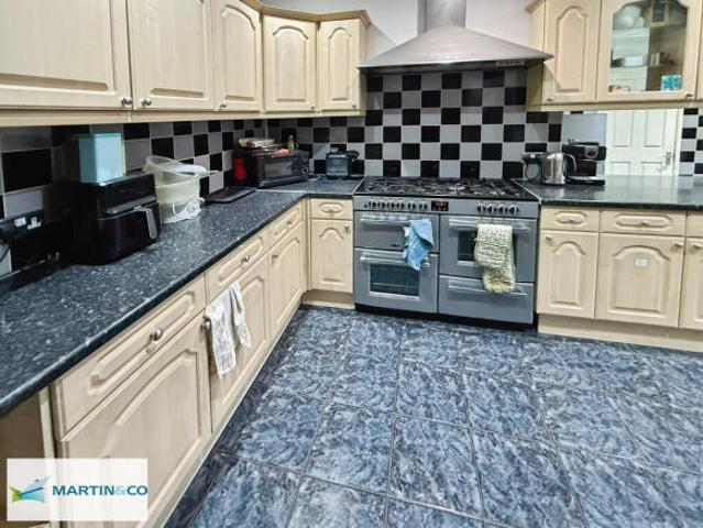 1 bedroom house share for rent in Wokingham Road, Reading, RG6