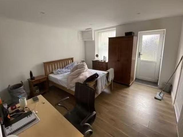 1 bedroom house share for rent in Wood Road, Treforest, Pontyp.