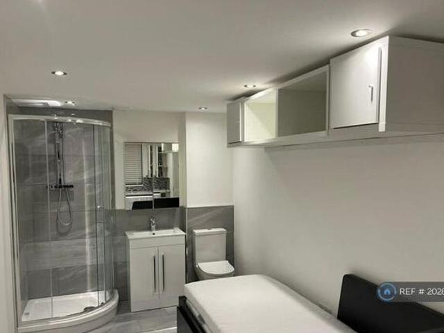 1 Bedroom House Share For Rent In Watton At Stone