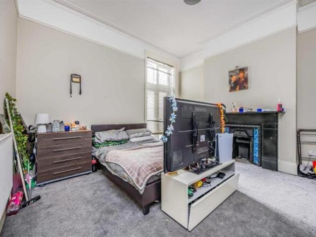 1 bedroom house share for rent in Waverley Road, Southsea, PO5