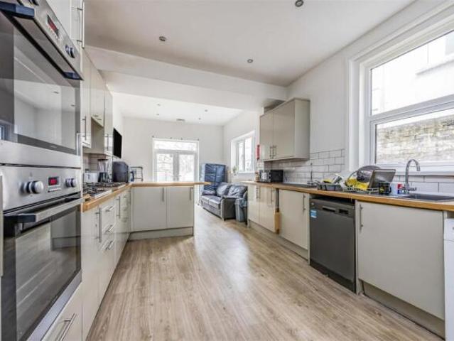 1 bedroom house share for rent in Waverley Road, Southsea, PO5