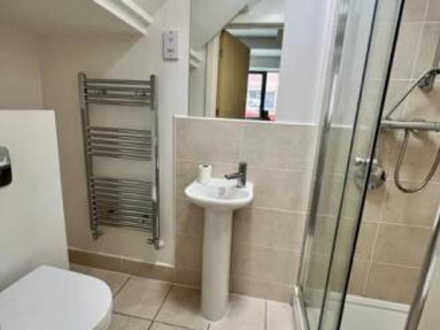 1 bedroom house share for rent in Well Meadow Drive, Sheffield, S3