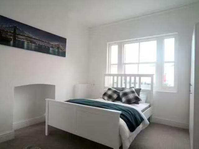1 bedroom house share for rent in Wellington Street, Glouceste.