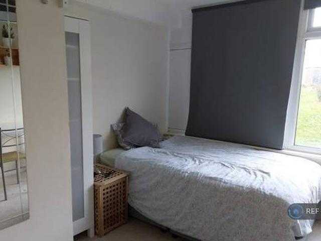 1 bedroom house share for rent in Wensleydale Hemel Hempstead HP2