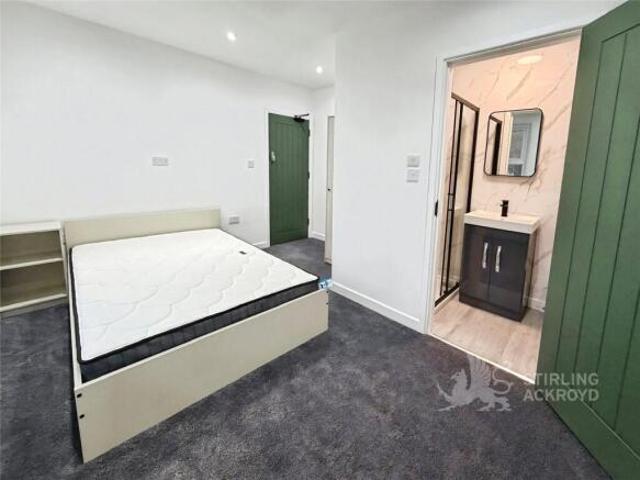 1 bedroom house share for rent in Weston Road, Guildford, Surrey, GU2