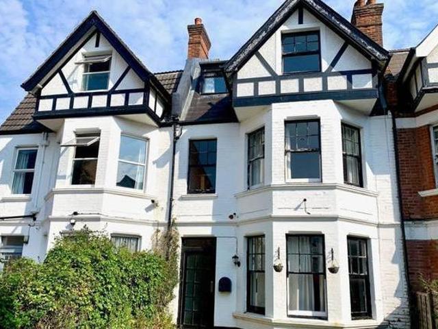 1 bedroom house share for rent in Wharncliff Road Bournemouth BH5