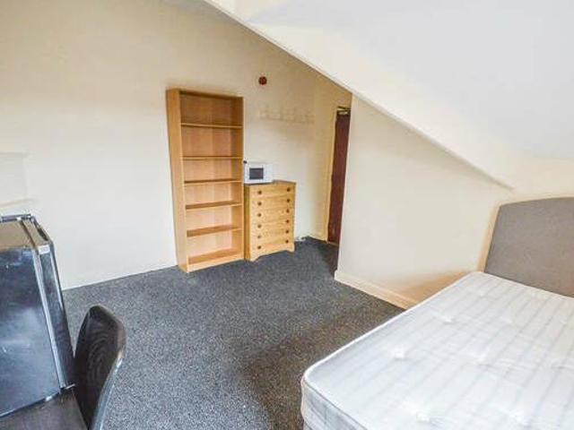 1 bedroom house share for rent in Willow Tree Road Altrincham WA14
