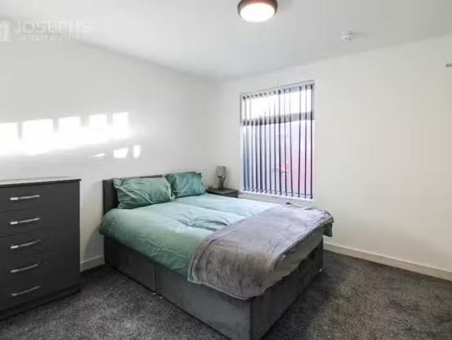 1 bedroom house share for rent in Willows Lane, Bolton, Greate.