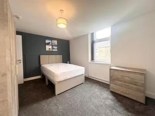 1 bedroom house share for rent in Wynotham Street, Burnley, BB10