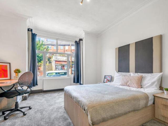 1 bedroom house share for rent in The Village Street, Leeds, LS4