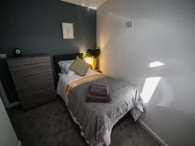 1 bedroom house share for rent in Two Gates, Halesowen, B63