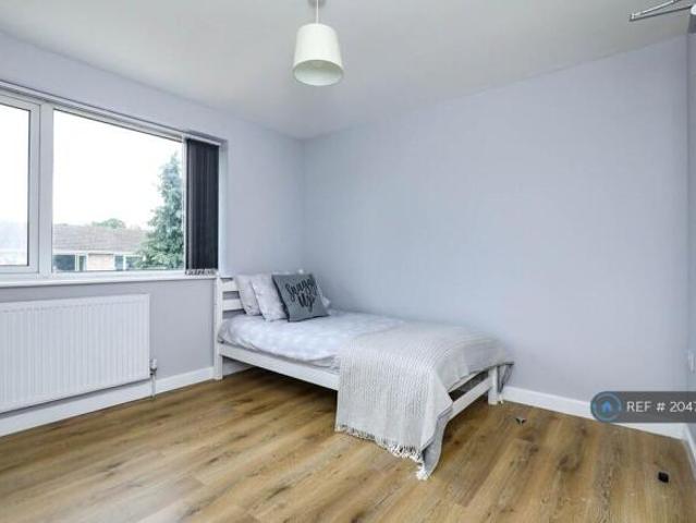 1 bedroom house share for rent in Vicarage Close, Doncaster, DN4
