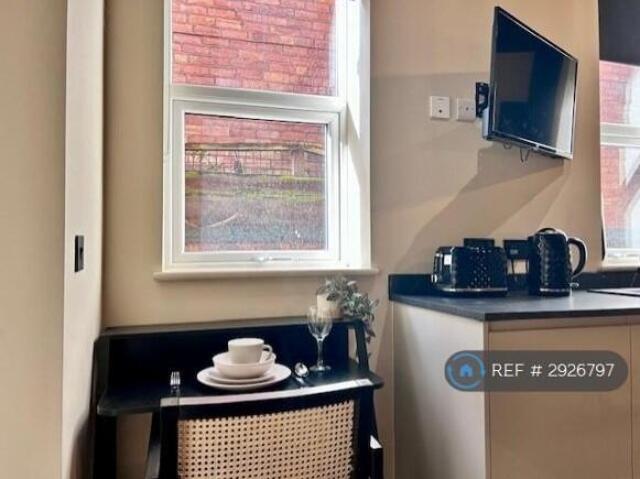 1 bedroom house share for rent in Vicarage Avenue, Derby, DE23