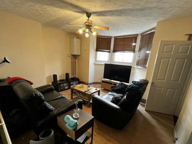 1 Bedroom House Share For Sale In Southsea