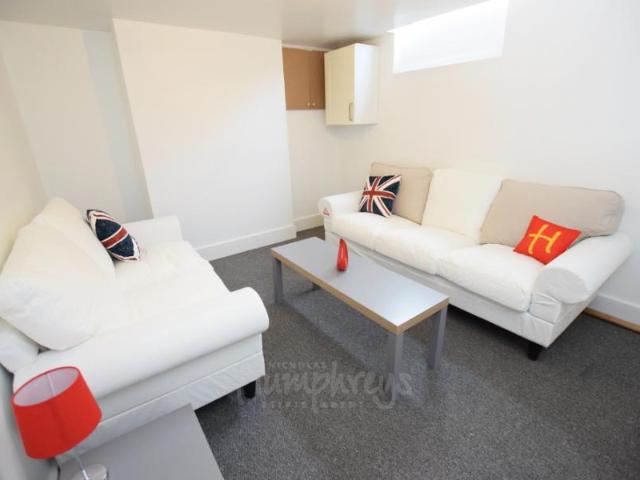 1 bedroom House share To Let