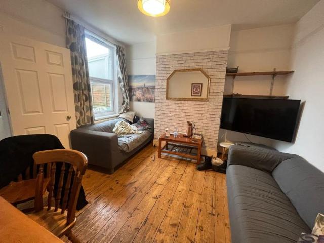 1 bedroom House share To Let