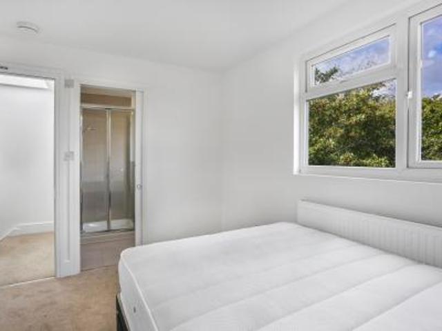 1 bedroom House share To Let