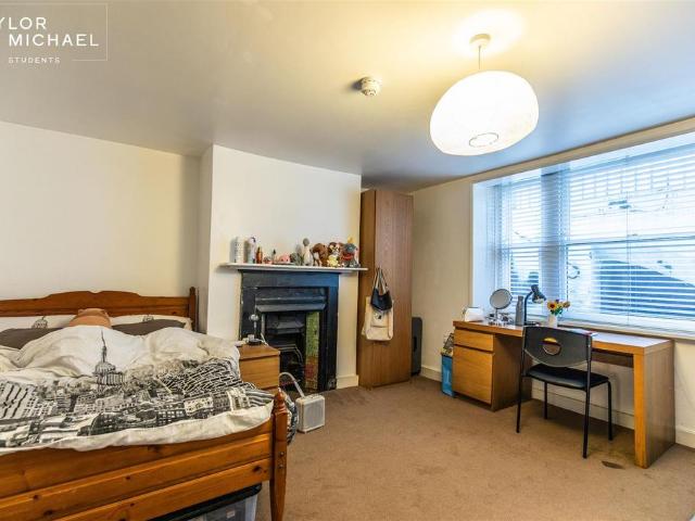 1 bedroom house share to rent