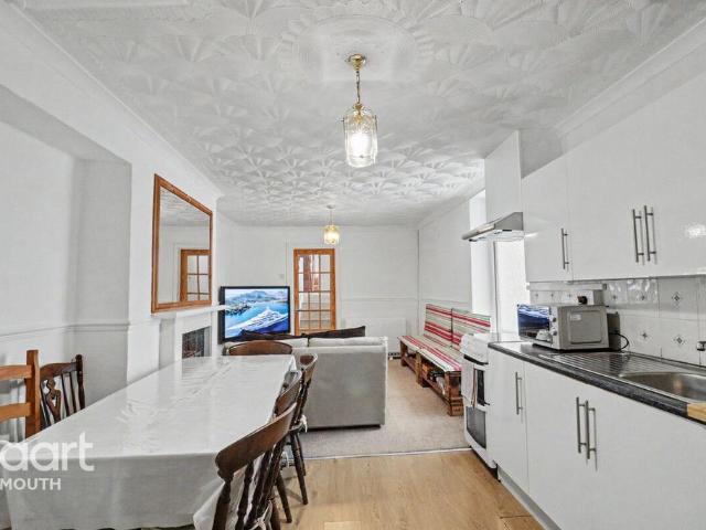 1 bedroom house share to rent