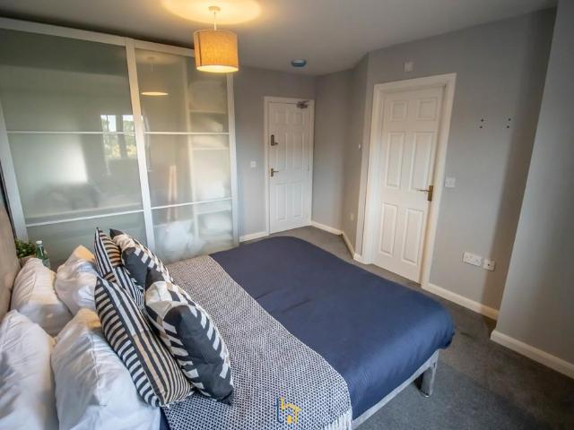 1 bedroom house share to rent