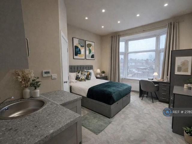 1 bedroom house share to rent