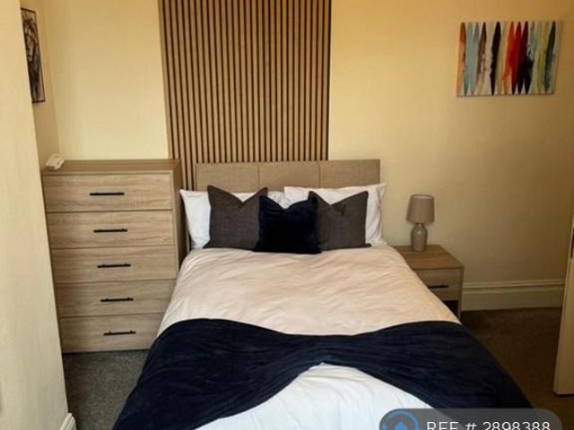 1 bedroom house share to rent