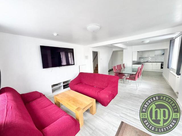 1 bedroom house share to rent