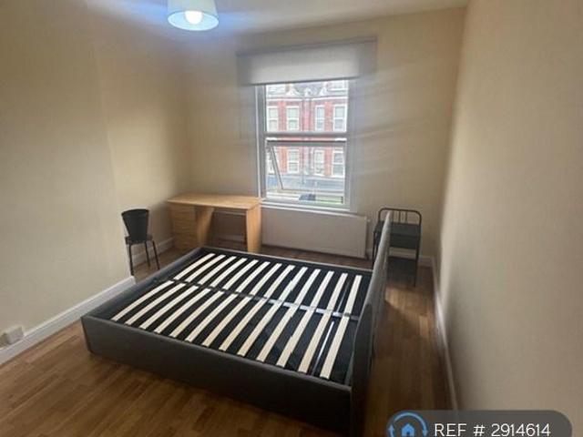 1 bedroom house share to rent
