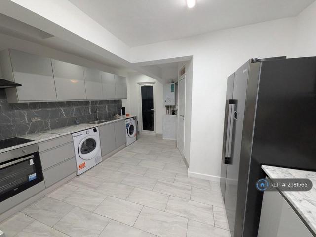 1 bedroom house share to rent
