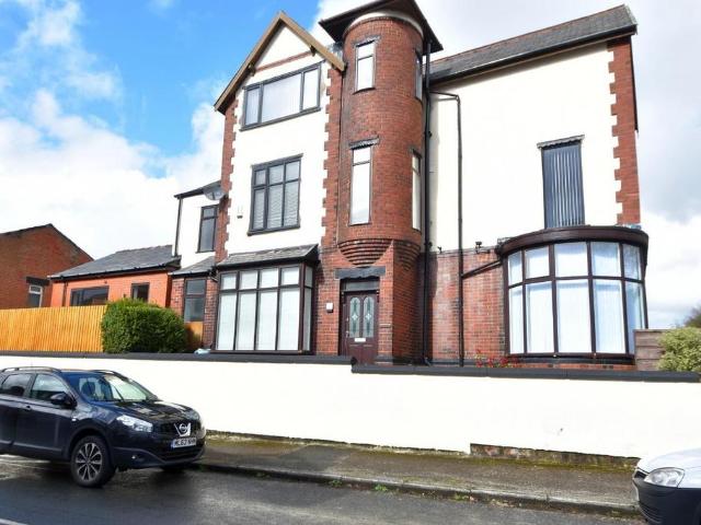 1 bedroom house share to rent