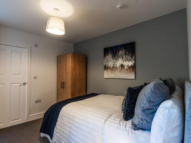 1 bedroom house share to rent
